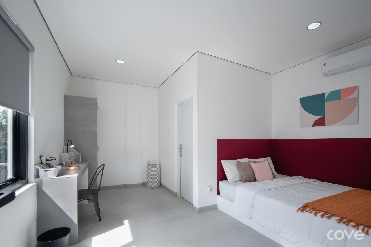 Kamar Deluxe dengan Kasur Queen dan Jendela Eksternal Cove 67 @ Cove ...