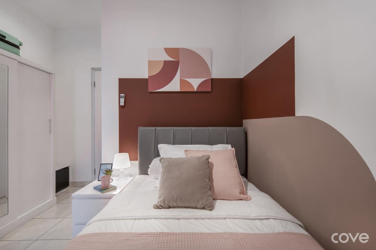 Kamar Standard dengan Jendela Dalam dan Kasur Queen Cove 160 @ Cove ...