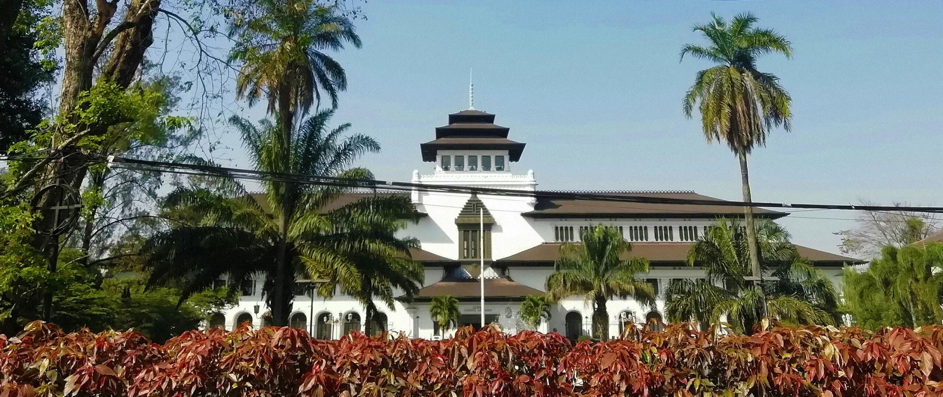 Sukajadi - Co-living & Room Rental – Cove