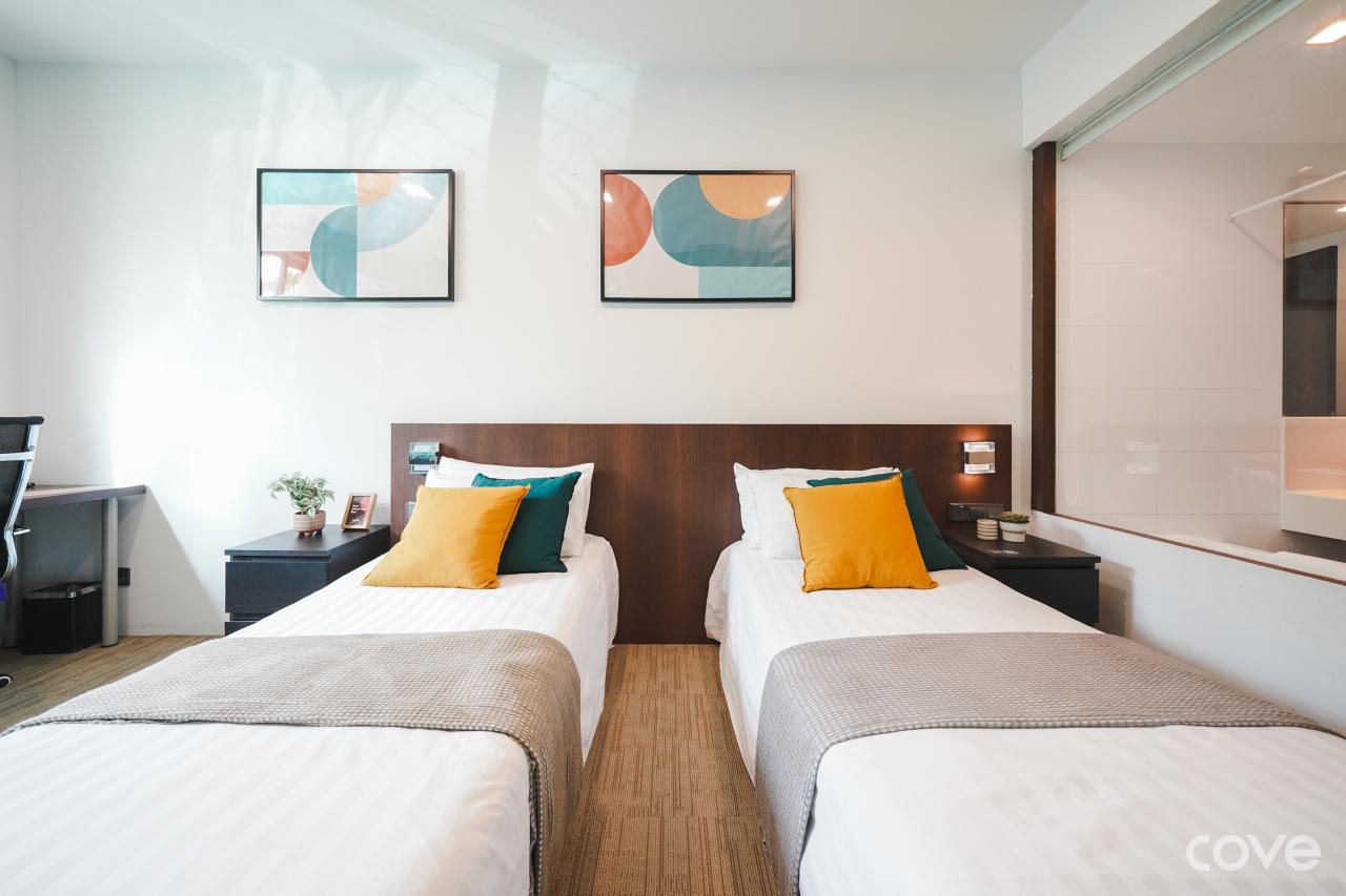 Master Ensuite Room with Twin Bed Cove 191 @ D'Arena – Cove